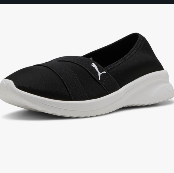 Puma | Shoes | Puma Black And White Slipon Sneakers With Elastic Straps ...
